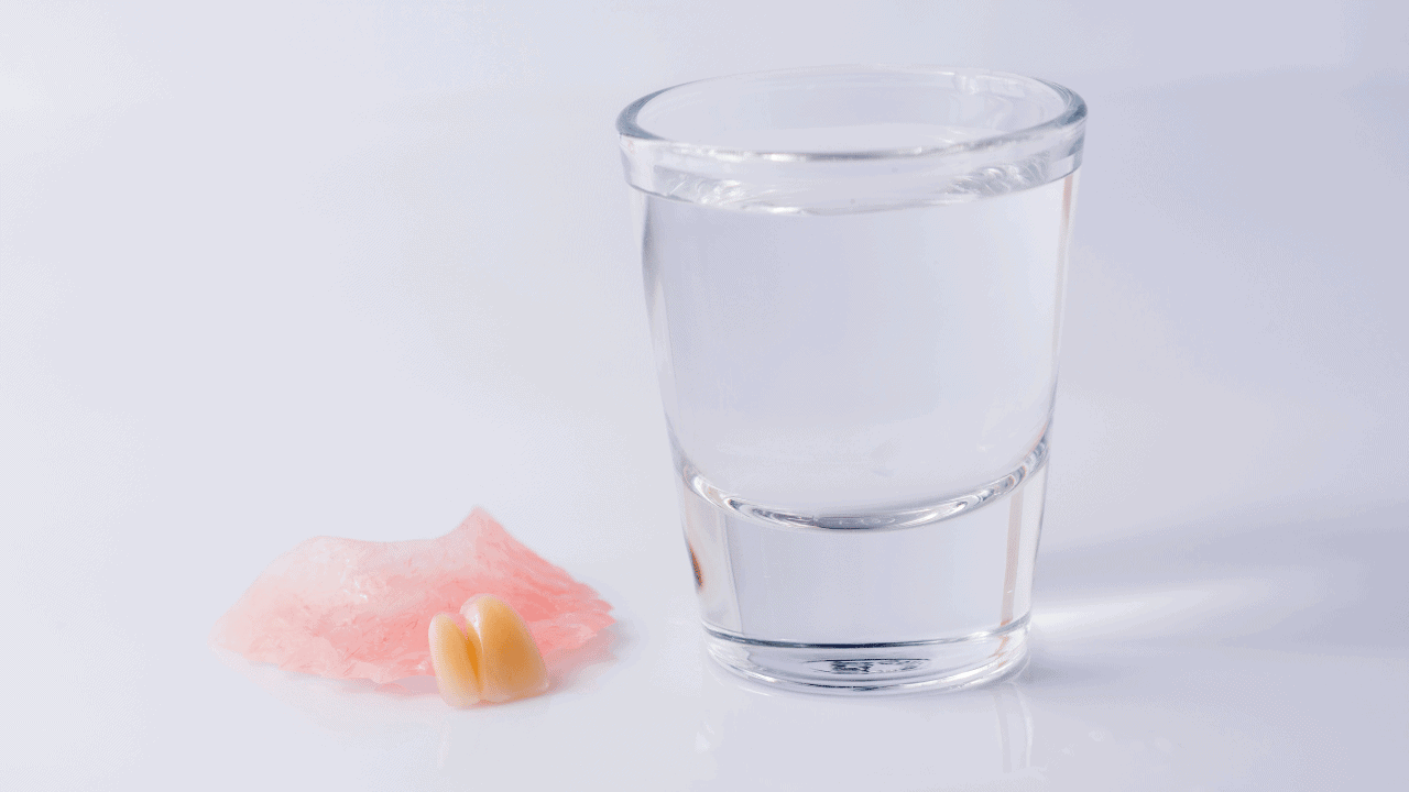 7 Best Denture Cleaners (2025): A Dentist's Guide - My Private Dentist